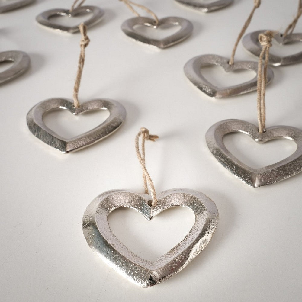 Dekoanhänger Hanina Herz Silber Aluminium Jute – Weinatelier Agnes